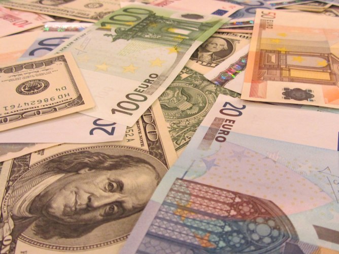 What Kind Of Paper Used To Print Money Cash Paper Different